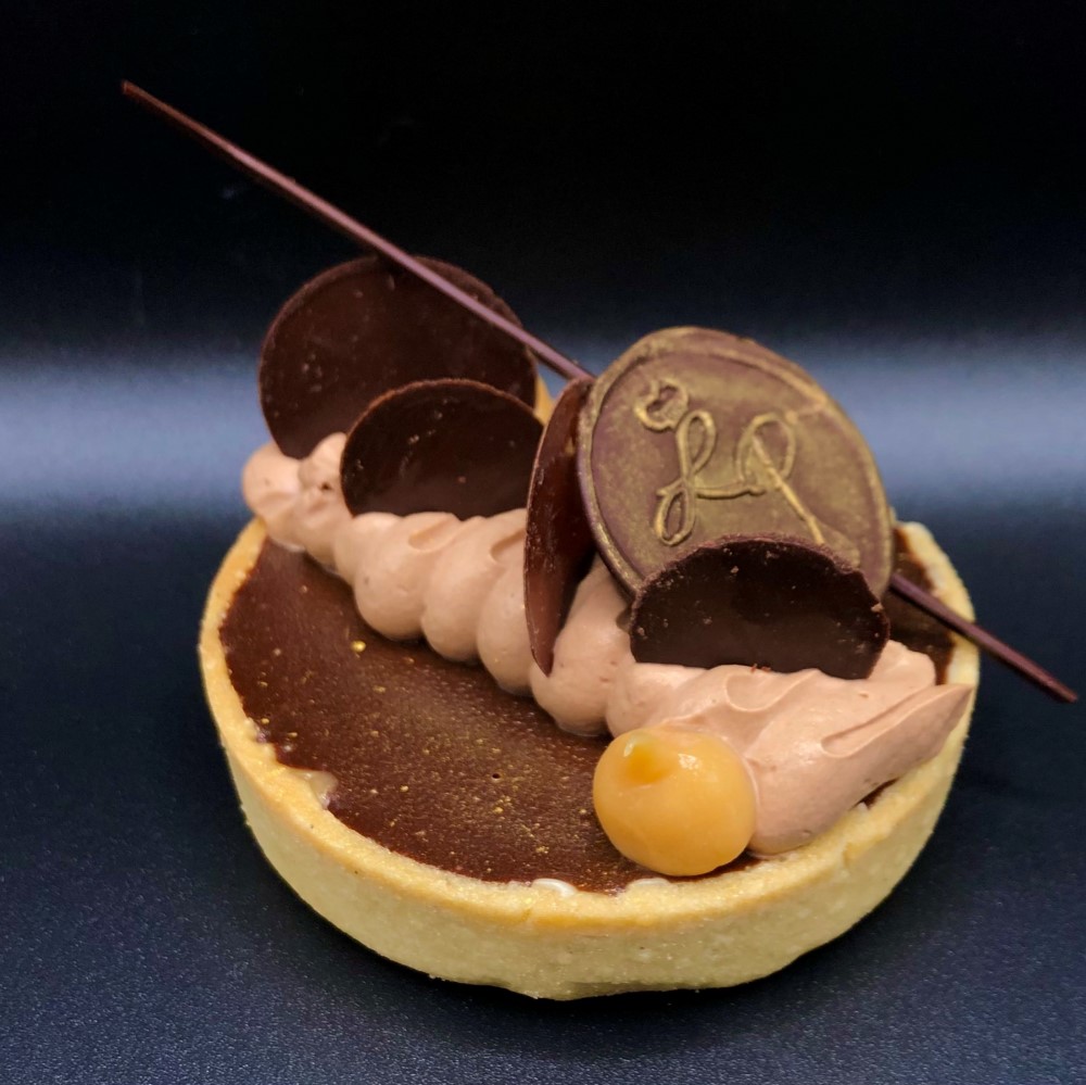 Shop for French Cakes & Pastries - La Patisserie French Bakery